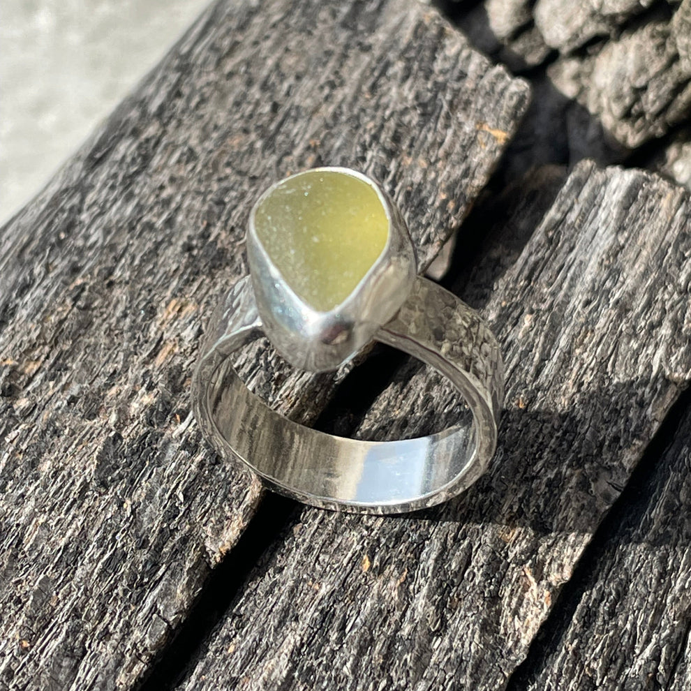 Chunky Olive Yellow Sea Glass Ring - Size 9 – RipTide Sea Glass Jewelry